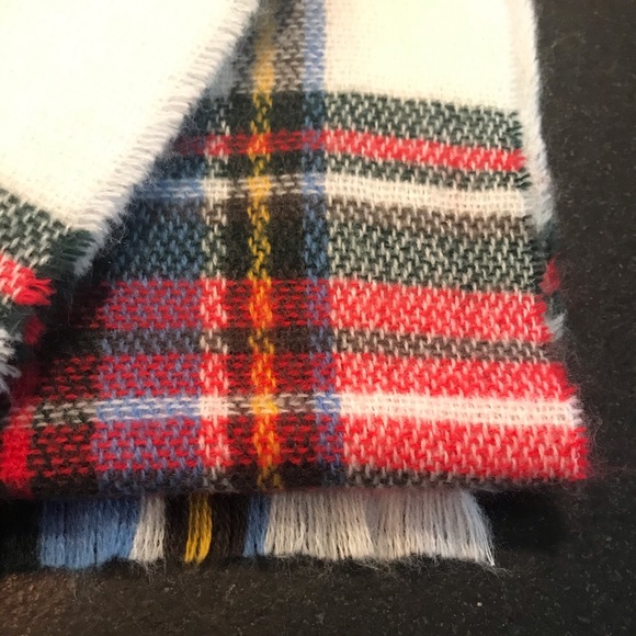 LOFT | Accessories | Loft Outlet Plaid Fringe Wrap | Poshmark